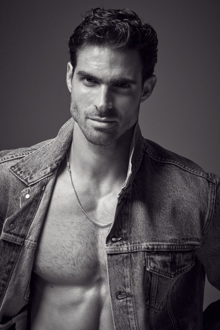 Editorial de moda: Juan Betancourt por Valero Rioja – Rísbel Magazine