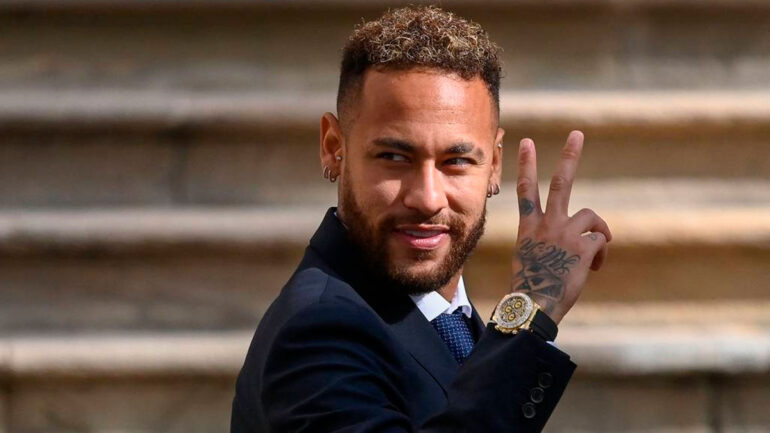 Estos son todos los relojes que lleva Neymar y lo que cuestan