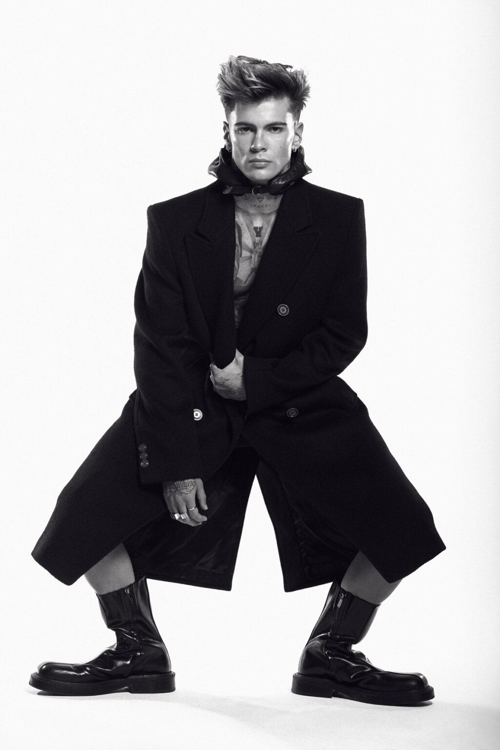 Entrevista al influencer y cantante Víctor Pérez "VYPERR" – Rísbel Magazine