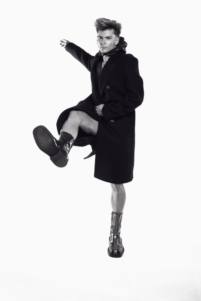 Entrevista al influencer y cantante Víctor Pérez "VYPERR" – Rísbel Magazine