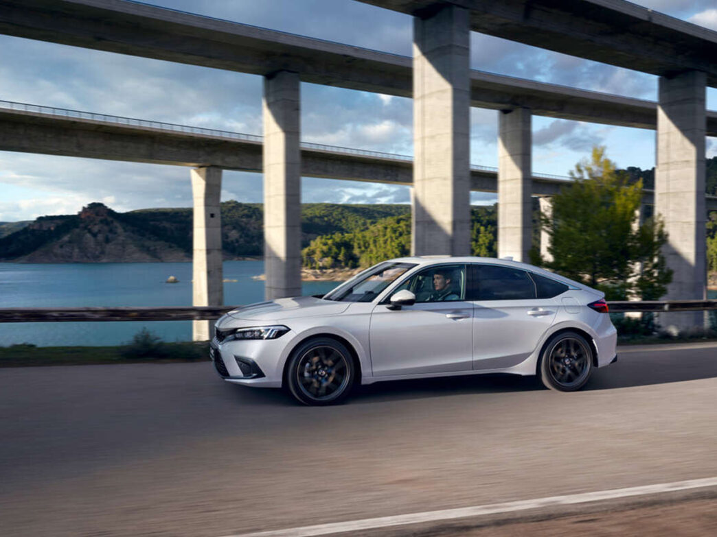 Estos son los 8 mejores coches híbridos enchufables del 2025 – Rísbel Magazine