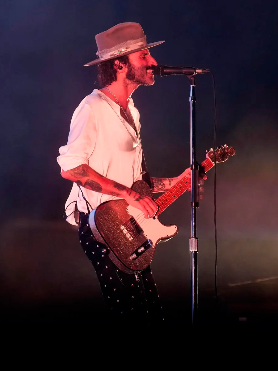 Los 15 cantantes masculinos españoles más famosos – Rísbel Magazine