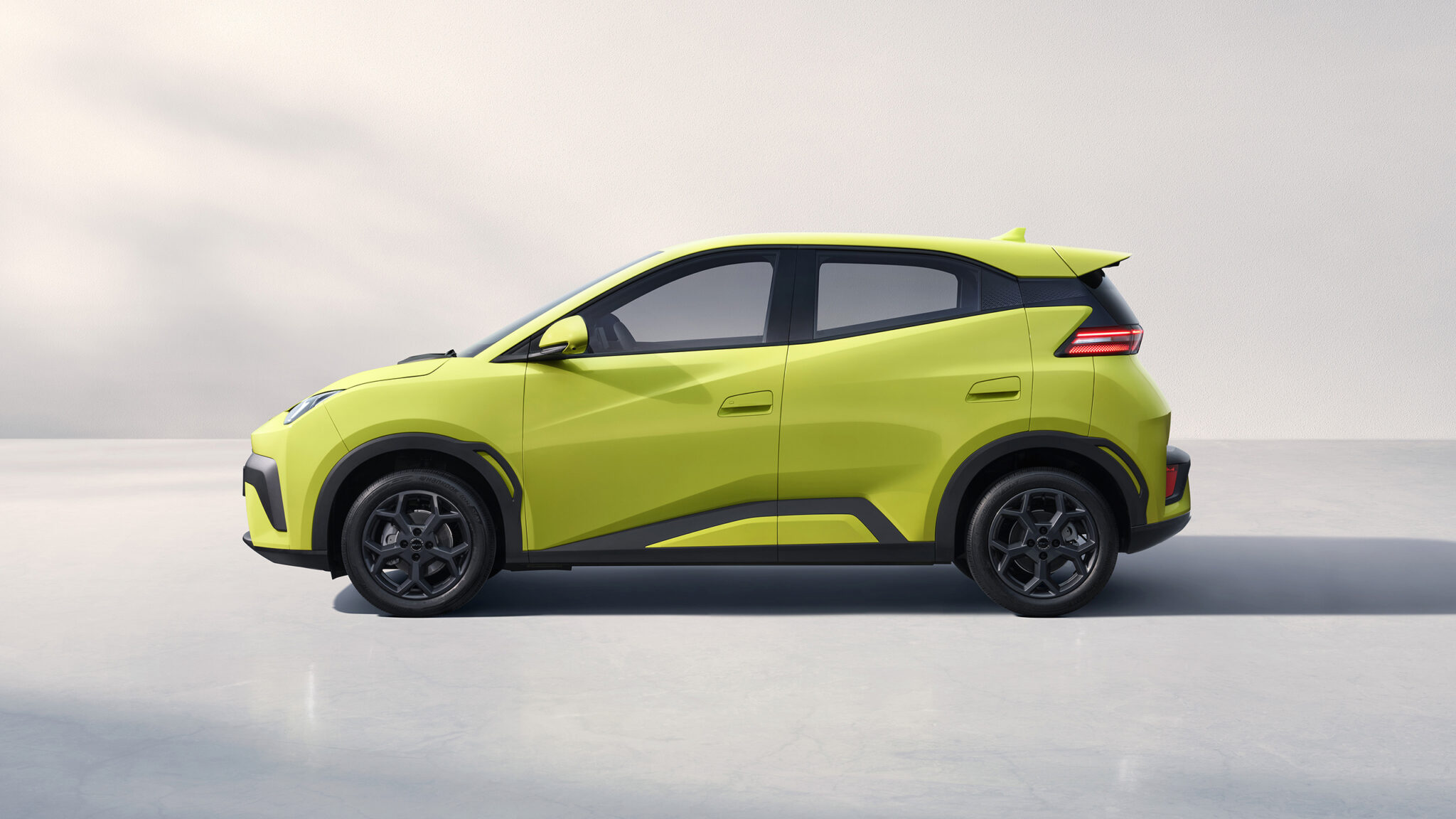 Así es el Byd Dolphin Surf, el eléctrico más barato de España – Rísbel ...