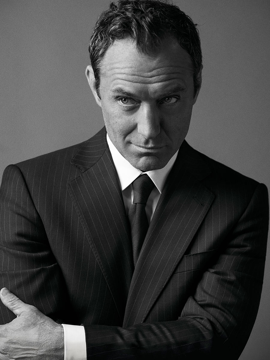Jude Law protagoniza la campaña de otoño 2025 de Emidio Tucci – Rísbel ...