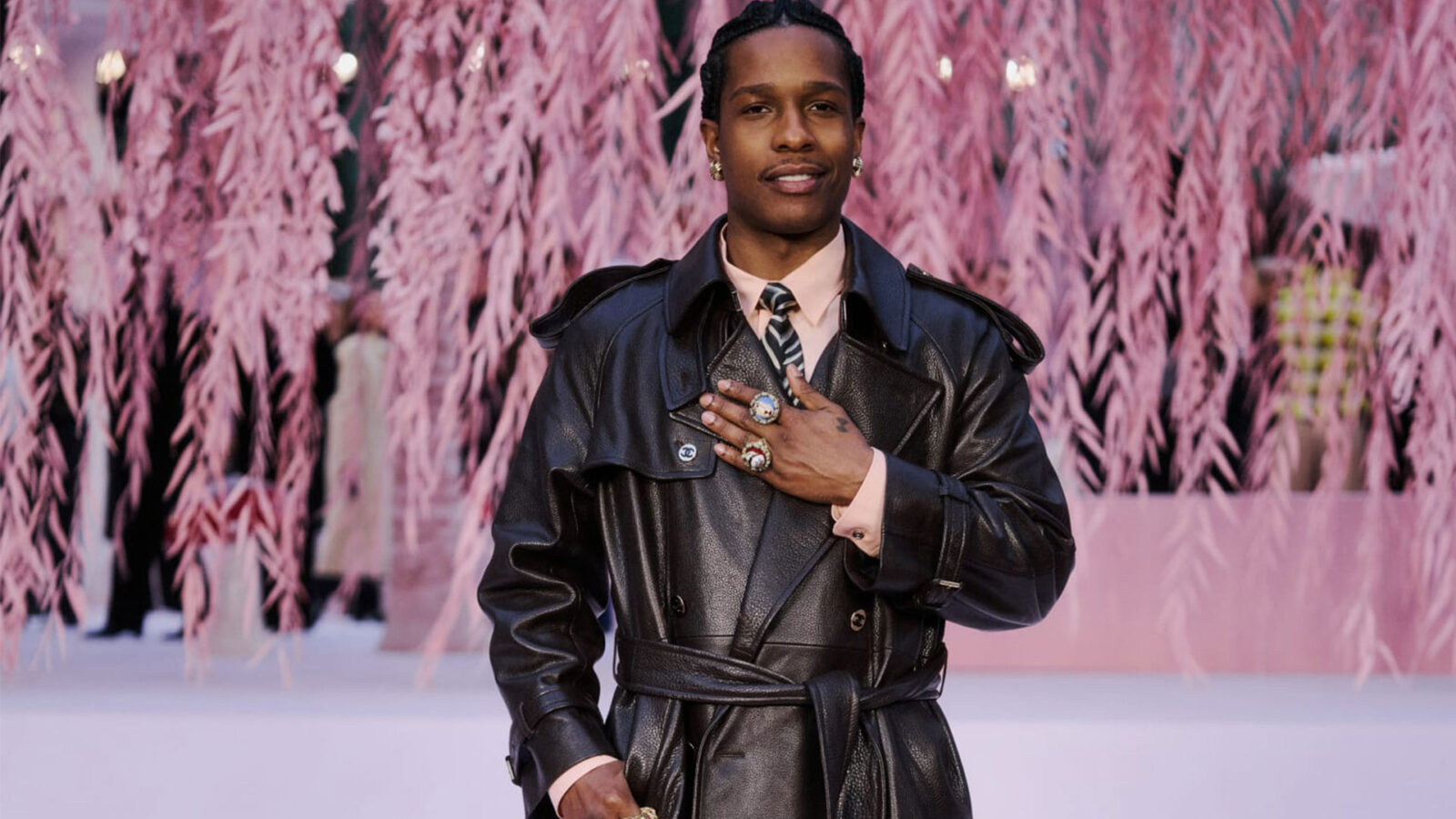 El detalle del look de A$AP Rocky en el desfile de Chanel que es un ...